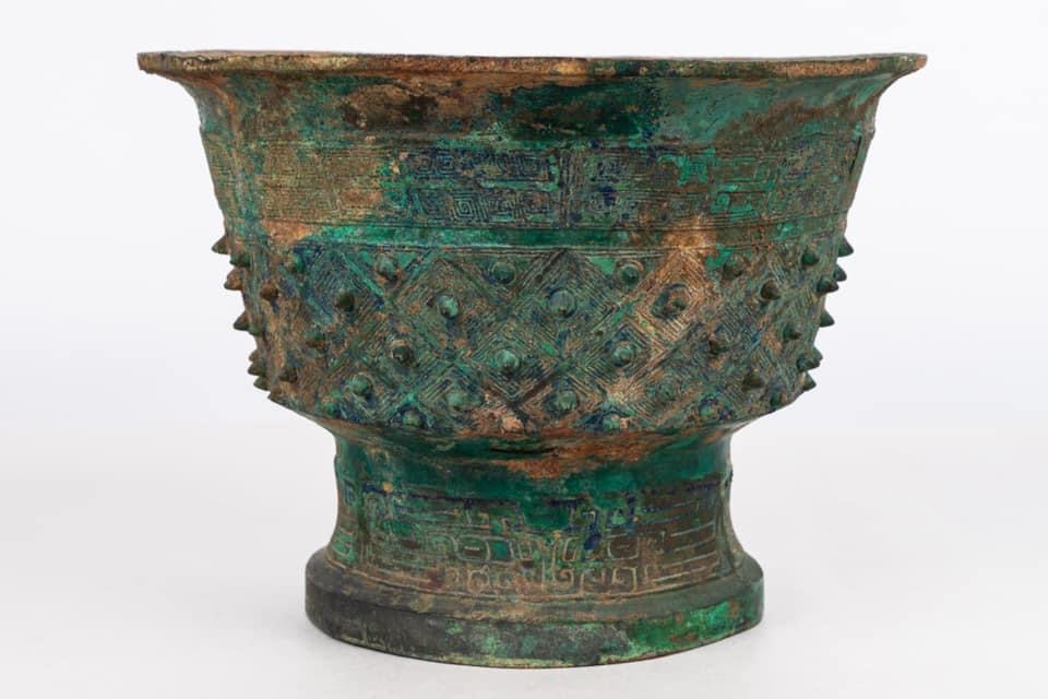 CHINESE ARCHAIC BRONZE RITUAL VESSEL, GUI — Ghorbany